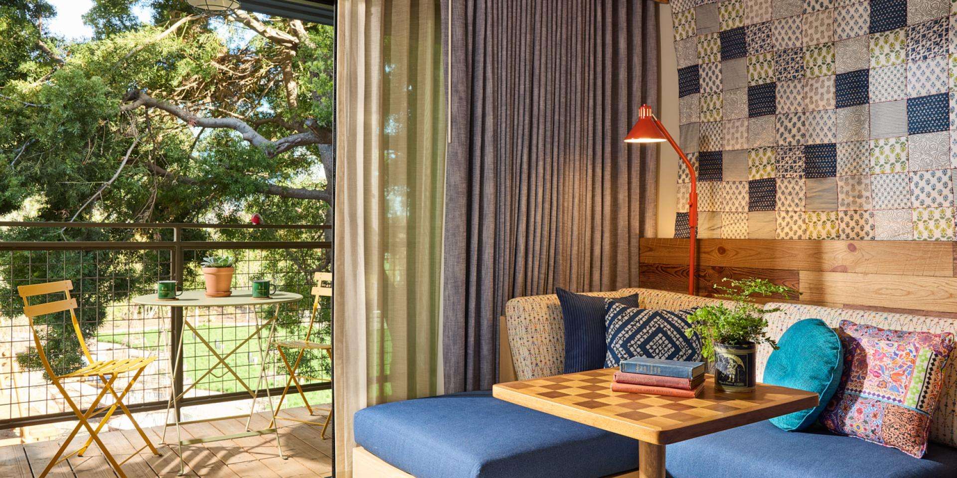 Lookout King with Balcony | Treehouse Hotel Silicon Valley